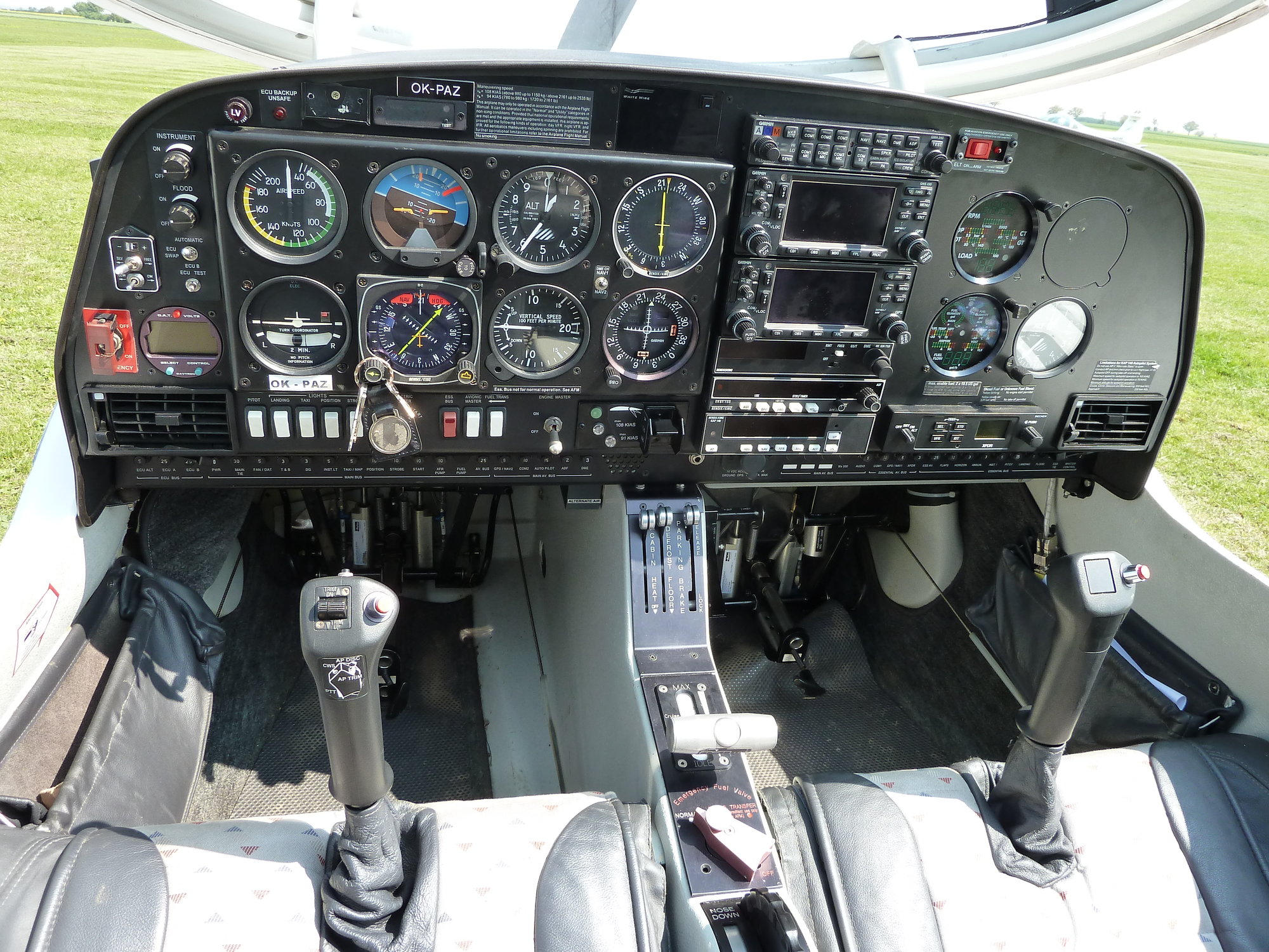 Diamond DA40 v. Cessna 172 for training : r/flying